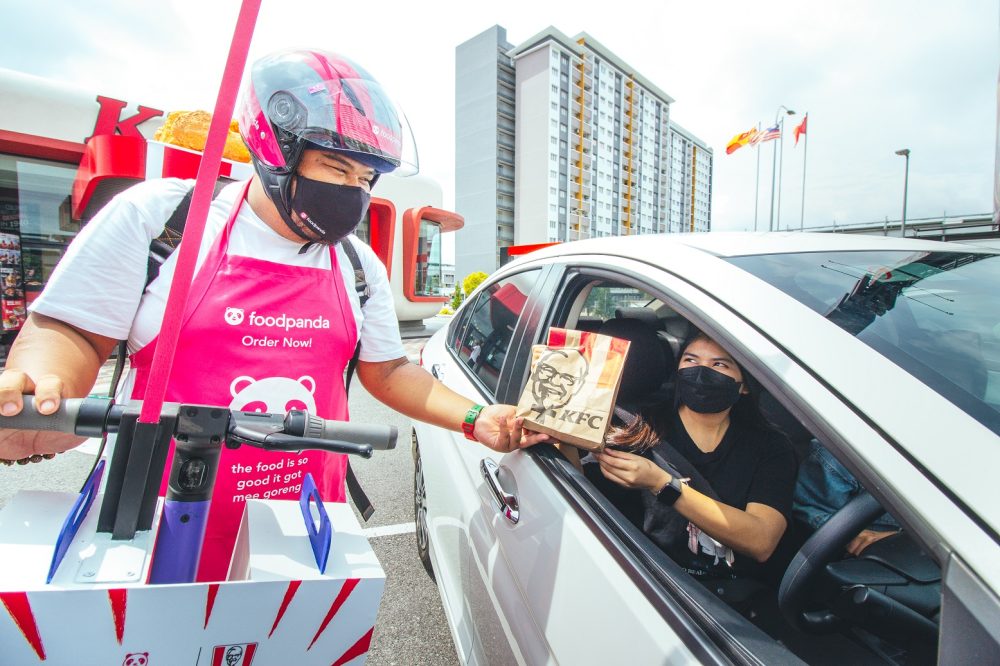 foodpanda AND KFC GETS CLUCKIN’ THIS 11:11 - Mini Me Insights