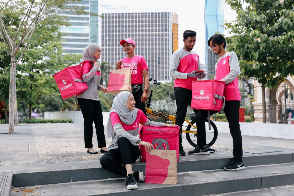 AN ARRAY OF BENEFITS FOR ALL foodpanda DELIVERY PARTNERS - Mini Me Insights