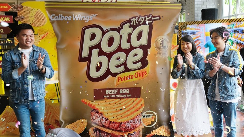 Potabee potato snack brand offers a new look, Ari Irham as the new ...