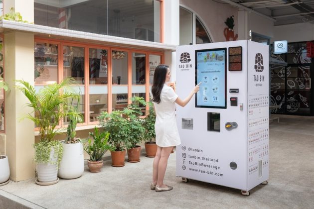 Tao Bin beverage vending machine now in Malaysia - Mini Me Insights