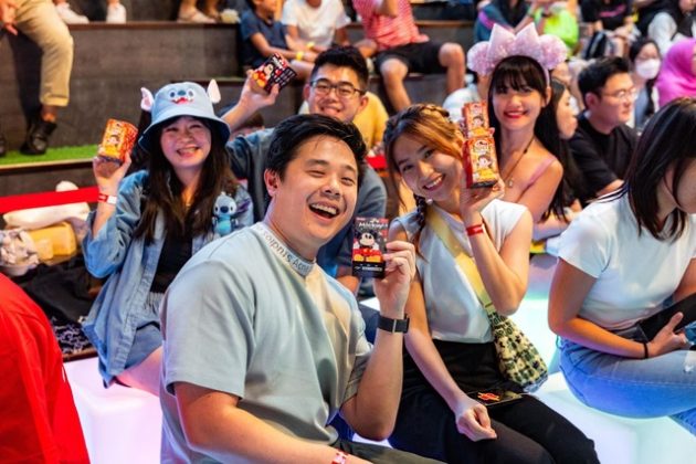 165 fans unbox an epic new record at the Biggest CapitaLand x POP MART ...