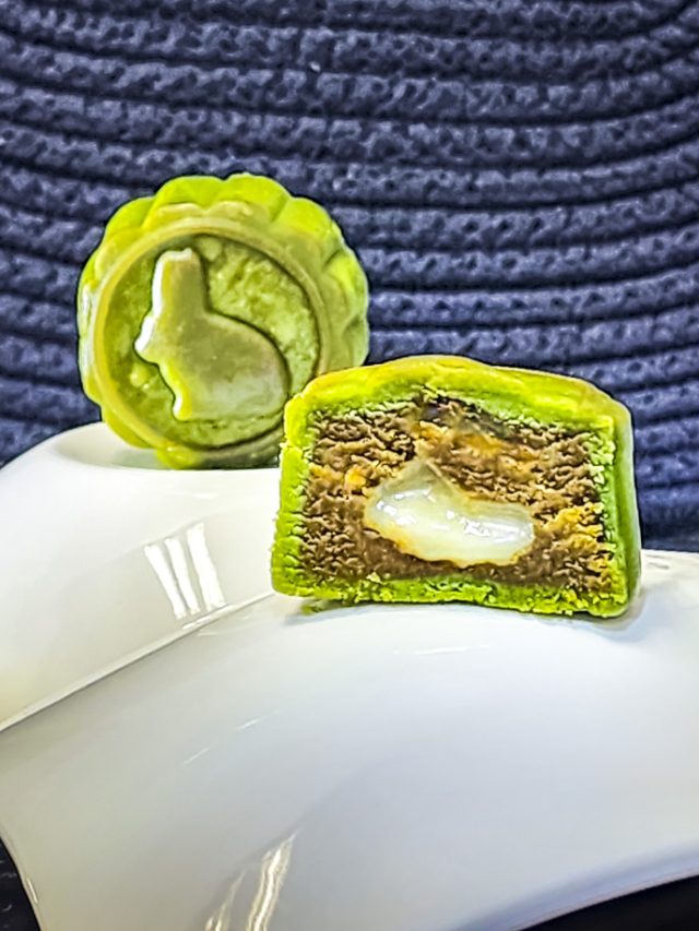 Only Authentic White Rabbit Candy Mooncakes Arrive in Singapore for ...